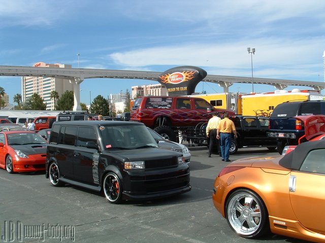 SEMA Show 2004 - Gallery - j-body.org - The J-Body Organization
